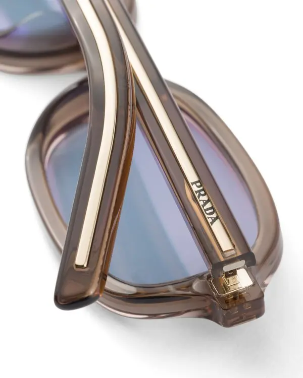 Prada Sunglasses With Iconic Metal Plaque - Lenses