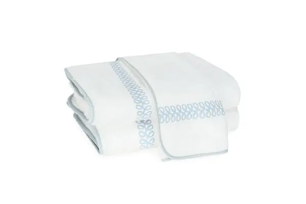 MATOUK Schumacher Astor Braid Towel - Light
