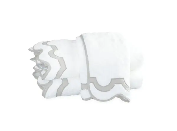 MATOUK Mirasol Towel - Silver