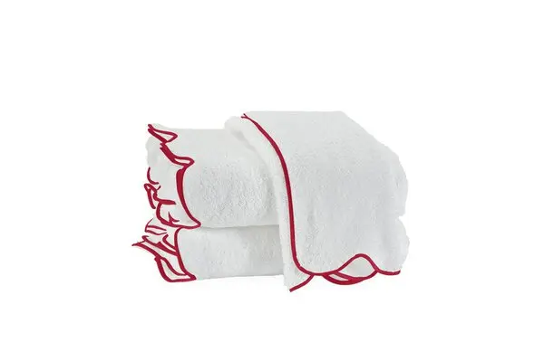 MATOUK Cairo Scallop Towel - Cherry
