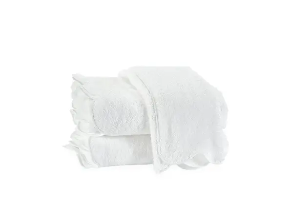 MATOUK Cairo Scallop Towel - White