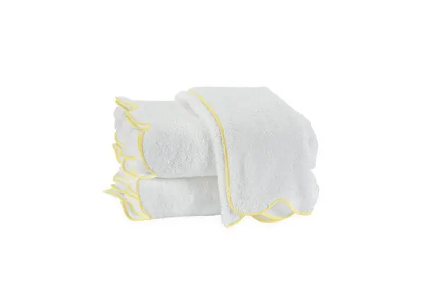 MATOUK Cairo Scallop Towel - Yellow