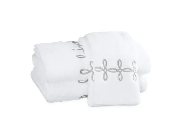 MATOUK Gordian Knot Towel - Silver