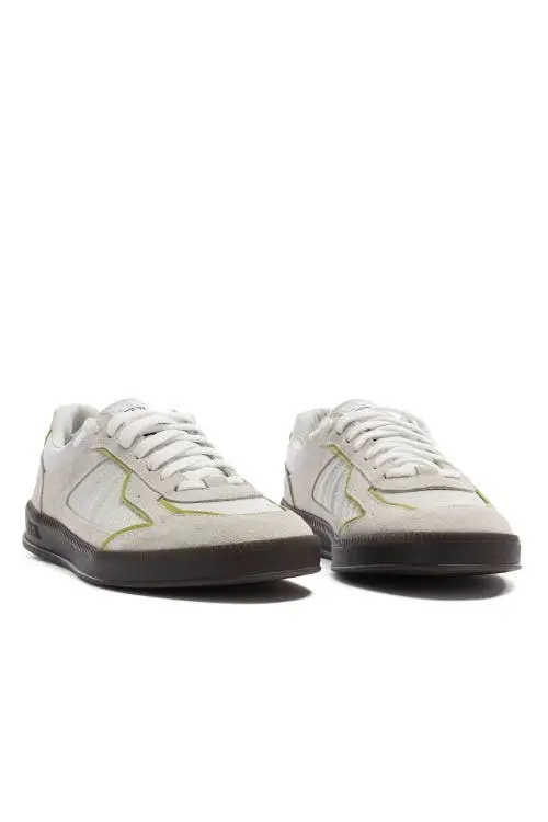 P448 Marte Soccer Sneaker