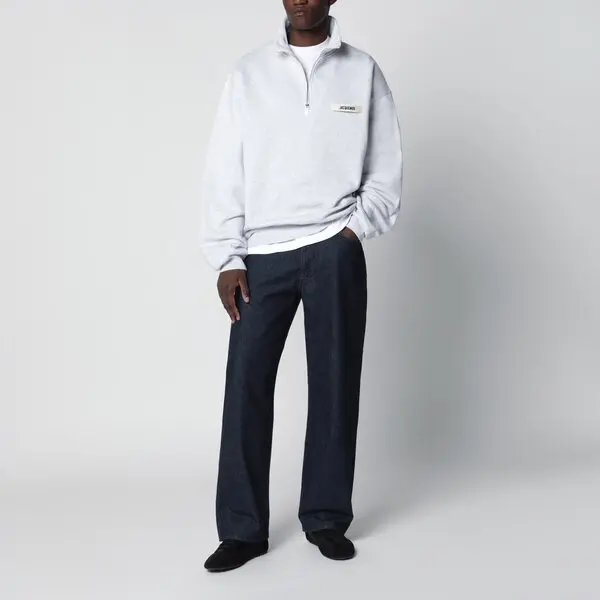 Jacquemus Light Zip-neck Sweatshirt With Grosgrain Logo Detail - Grey