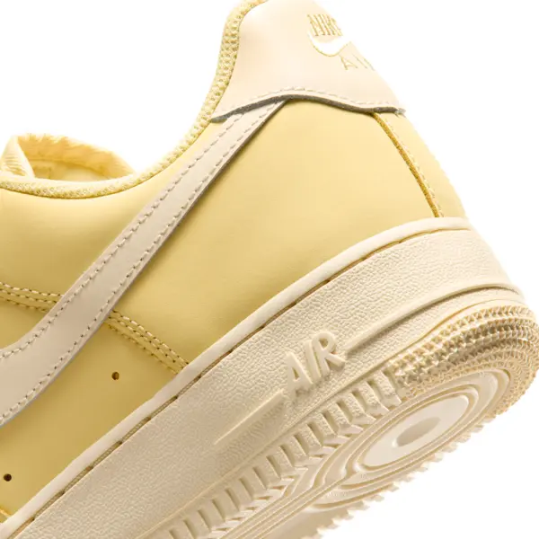 Nike Air Force 1 Retro Premium Shoes