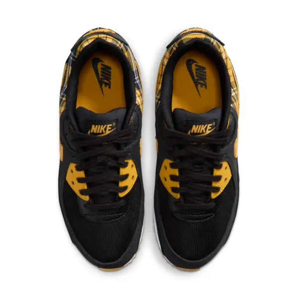 Nike Air Max 90 Shoes