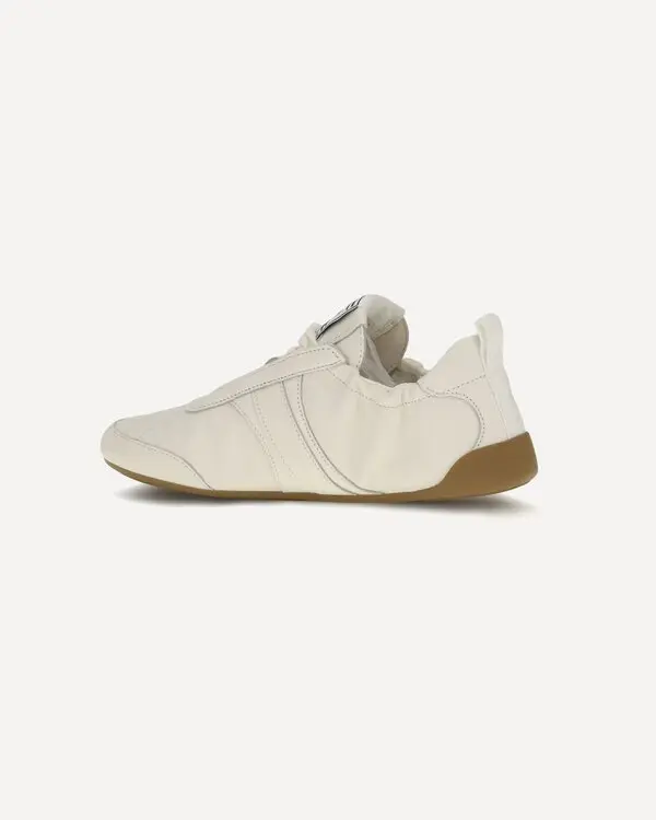 Chloé Kick Sneakers