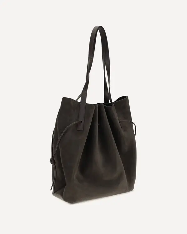 Yuzefi Scallop Shoulder Bag