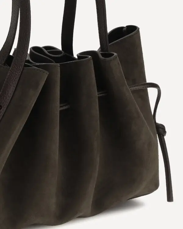 Yuzefi Scallop Shoulder Bag - Brown