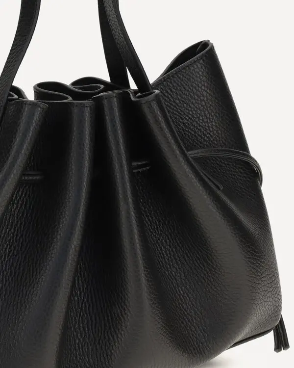 Yuzefi Drawstring Shoulder Bag