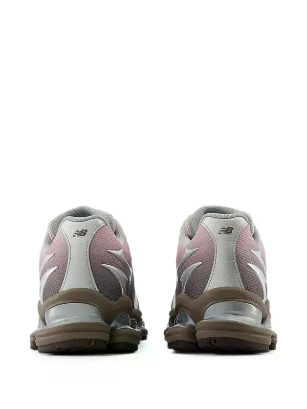 NEW BALANCE Abzorb 2000 Sneakers