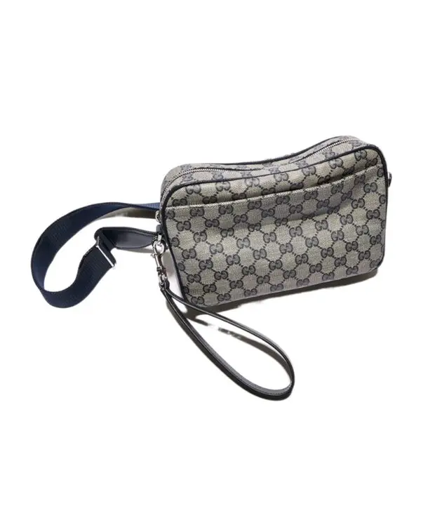 Gucci Essence Classic Small Crossbody Bag