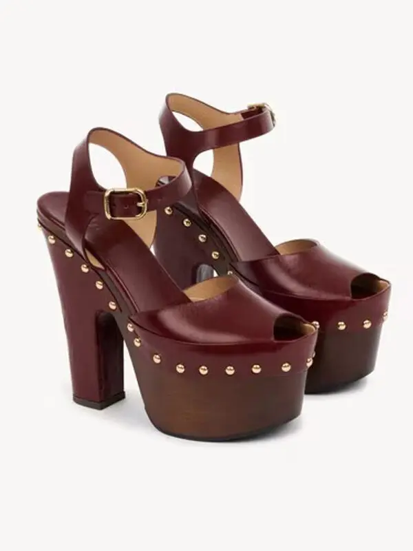 Chloé Meret Platform Clogs With Stud Embellishments - Aubergine