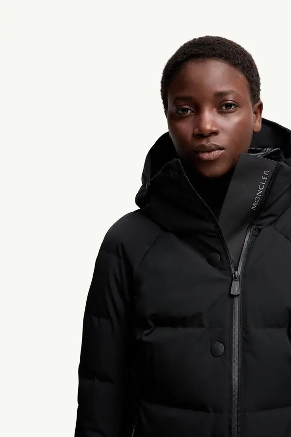 Moncler Guyane Hooded Insulated Ski Jacket