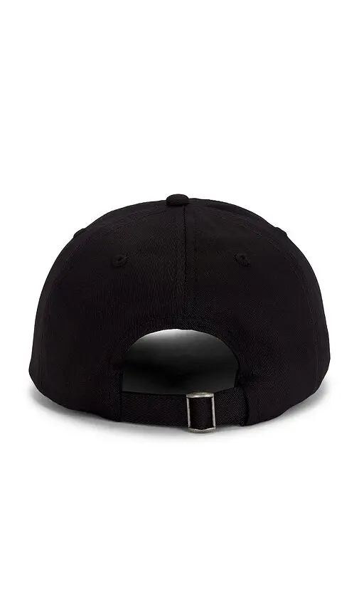 PLEASURES Claws Cap