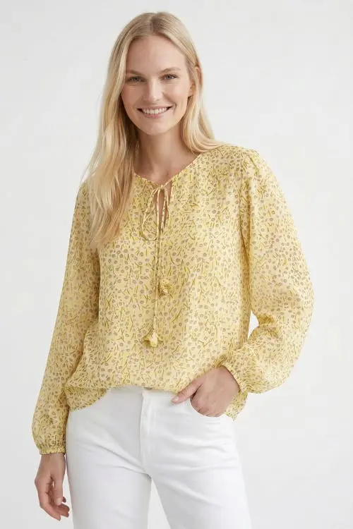 EXQUISE Florenz Crew Neck Tie Front Patterned Blouse