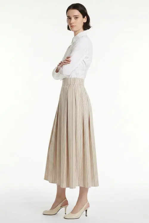 EXQUISE Pleated Pocket Midi Skirt