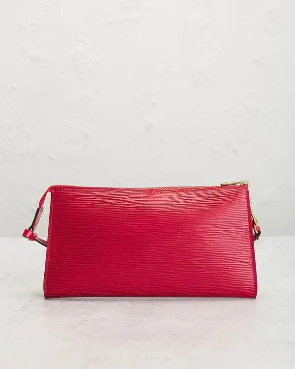 FWRD RENEW Louis Vuitton Epi Pochette Accessoires 24 Shoulder Bag