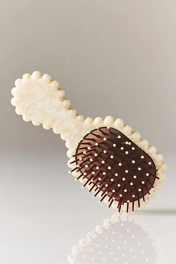 Anthropologie Scalloped Mi Brush - Butter