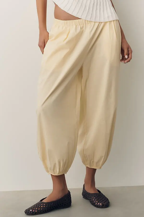 Daily Practice Cropped Bubble Pants - Cream