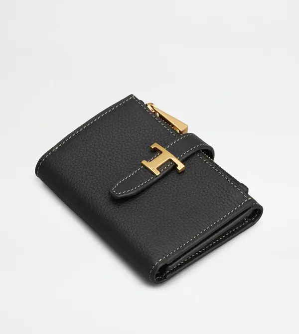 TOD'S T Mini Zip Leather Wallet