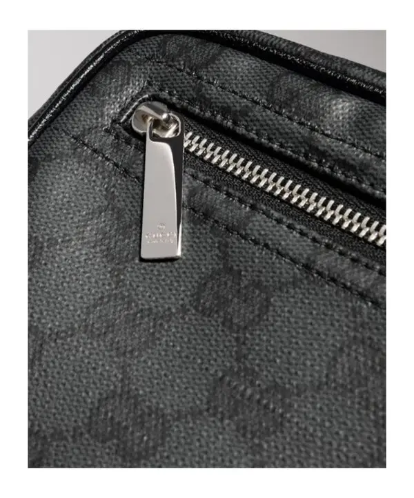 Gucci Essence Classic Small Pouch