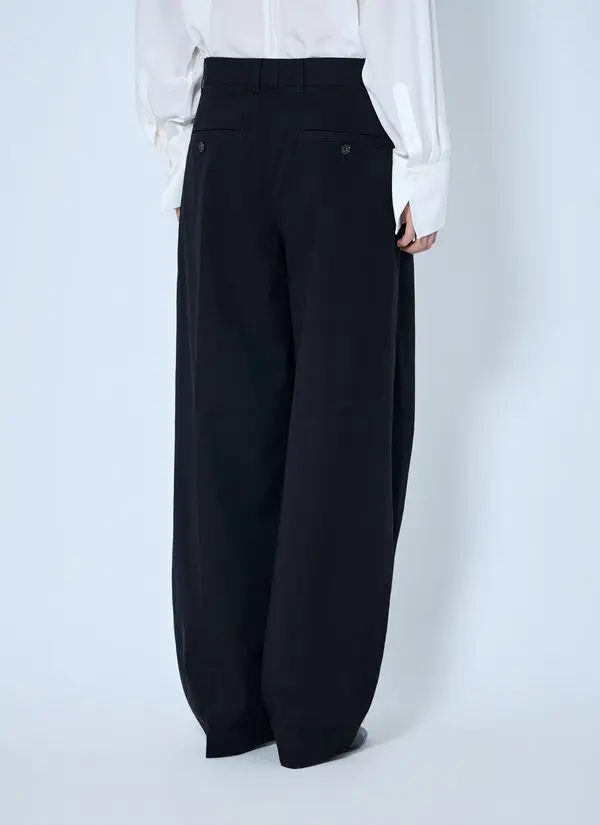 TOTEME Single Pleat Wide Leg Cotton Trousers - Black