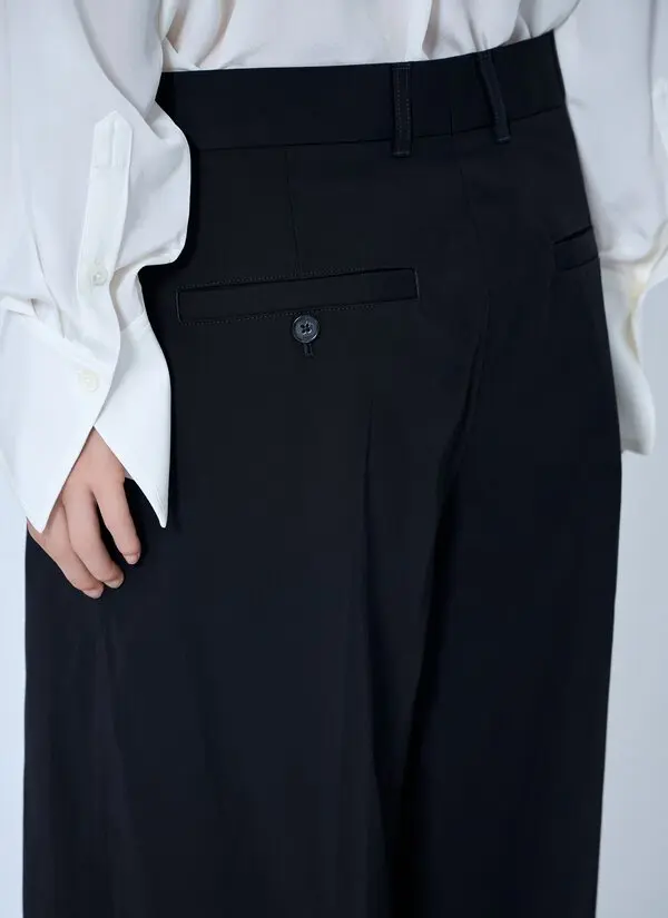 TOTEME Single Pleat Wide Leg Cotton Trousers - Black
