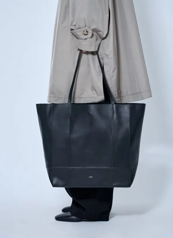 TOTEME Large Leather Tote Bag - Black