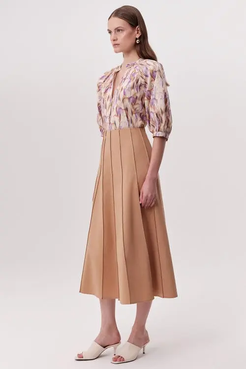 EXQUISE Karlie Fitted Multi Panel Flared Midi Skirtt