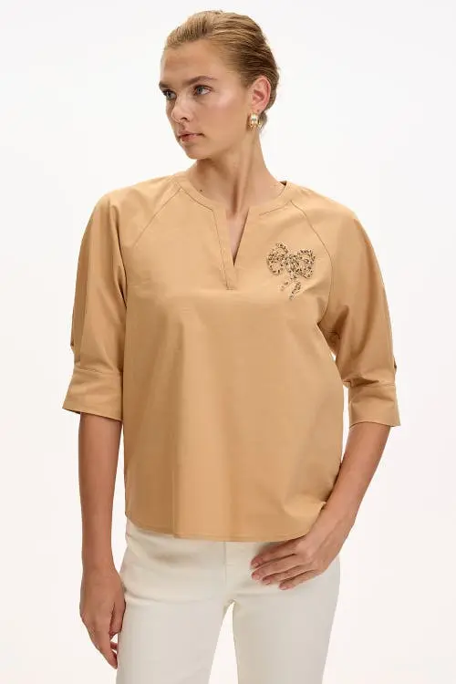 EXQUISE Katharine V-neck Embroidered Blouse - Camel