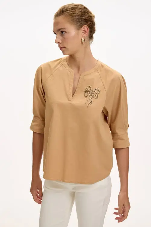 EXQUISE Katharine V-neck Embroidered Blouse - Camel