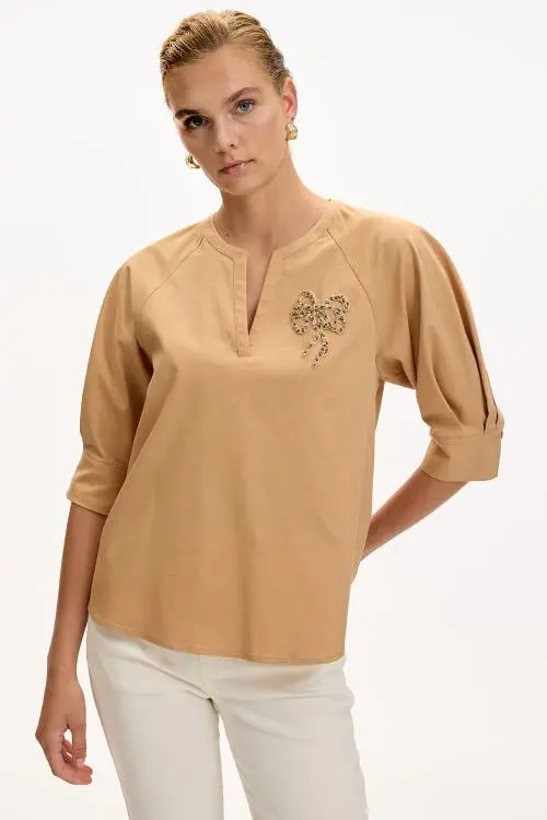 EXQUISE Katharine V-neck Embroidered Blouse - Camel