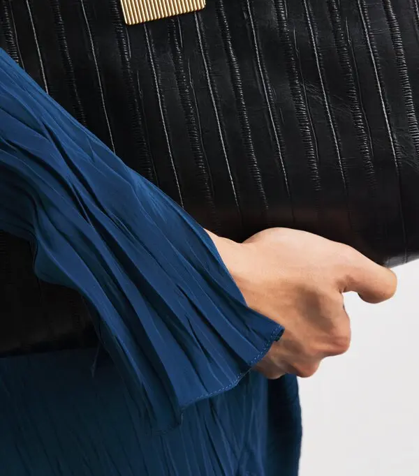 Victoria Beckham Plissé Long Sleeve Midi Dress - Blue