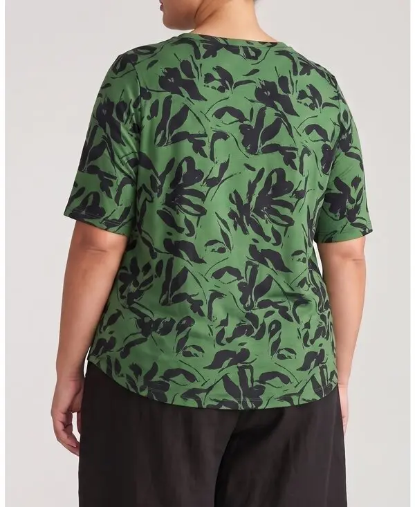 Universal Standard Lily Liquid Jersey V-neck Tee - Green Sgraffito Print