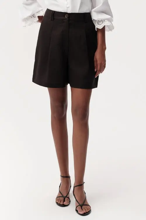 EXQUISE Donovan High Waist Pleated Linen Shorts