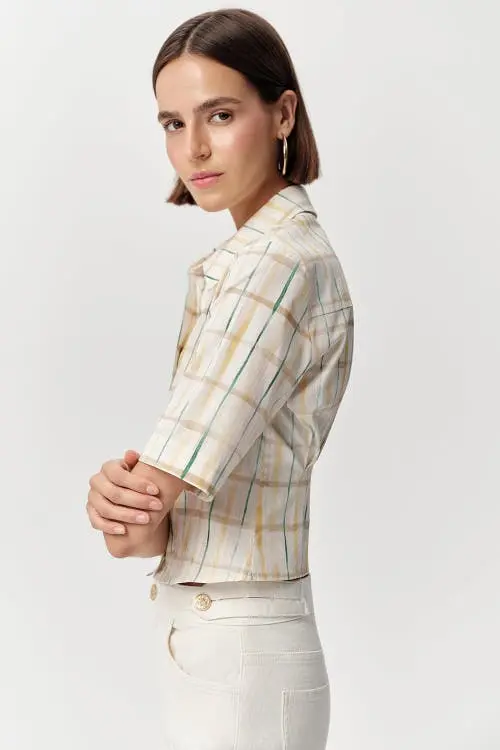 EXQUISE Alezae Short Sleeve Crop Shirt