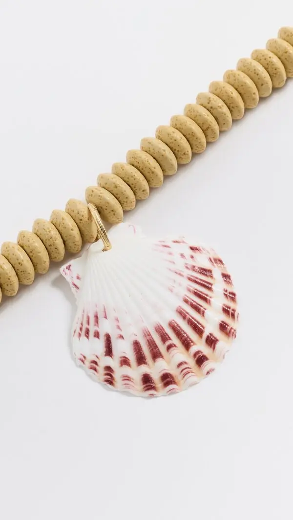 LOGAN TAY Carolina Shell Necklace
