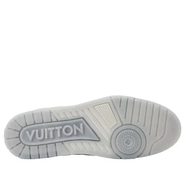 LOUIS VUITTON Trainer Sneaker - Grey