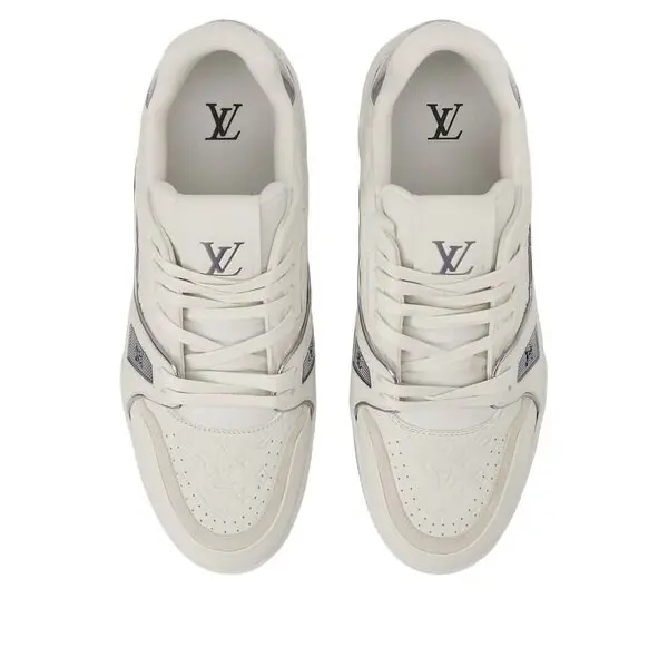 LOUIS VUITTON Trainer Sneaker - Grey
