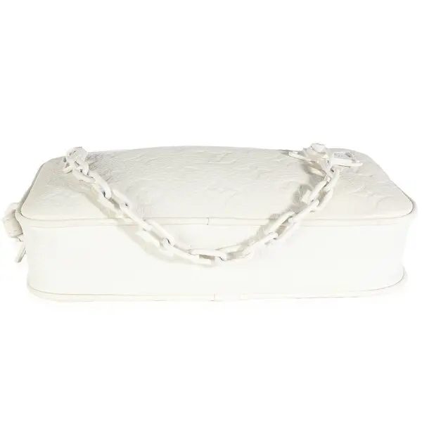 LOUIS VUITTON Taurillon Leather Pochette Volga Clutch