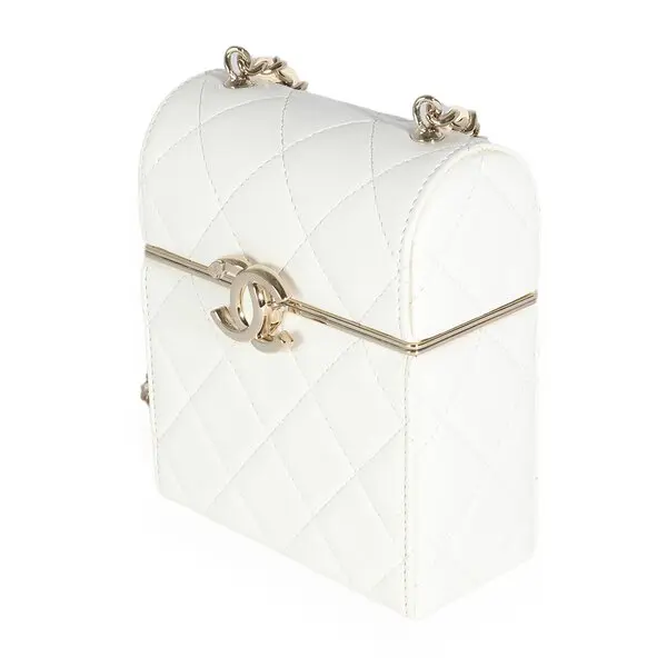 Chanel 22p Quilted Lambskin Box Clutch