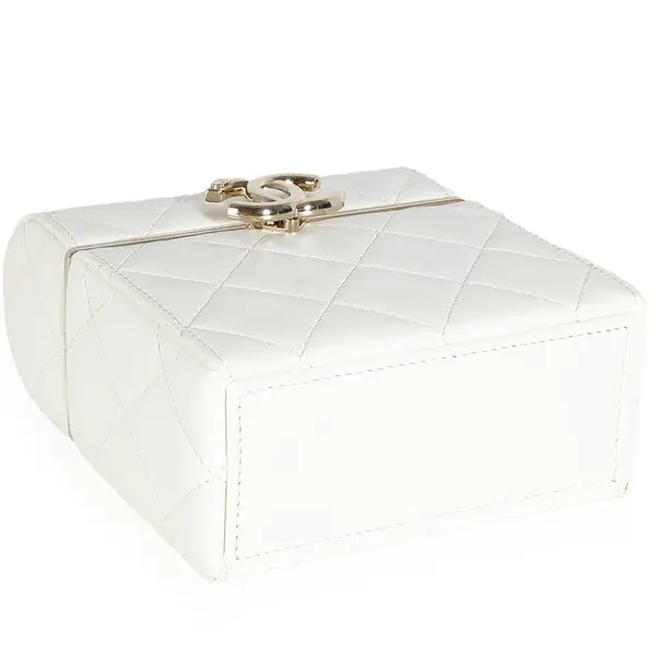 Chanel 22p Quilted Lambskin Box Clutch