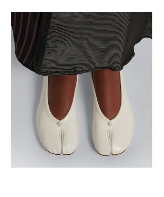 MAISON MARGIELA Tabi Leather Ballet Flats