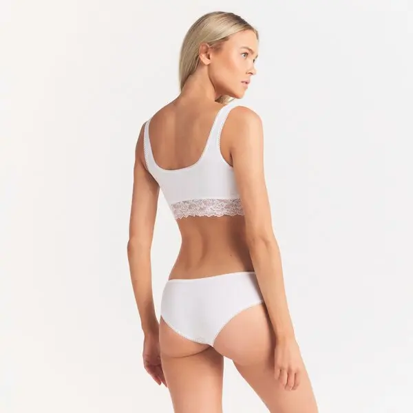 SKIMS Lace Scoop Bralette | White | | Lightweight Cotton