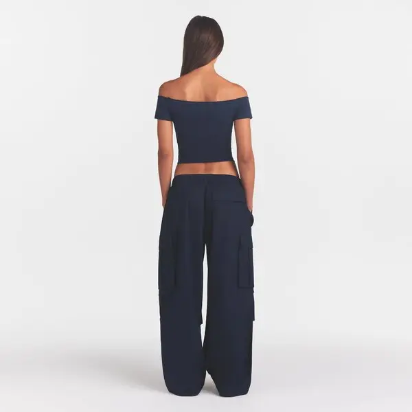 SKIMS Oversized Low Rise Cargo Pants In Woven Cotton