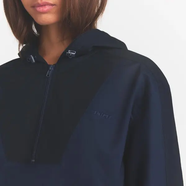 SKIMS Half Zip Pullover | Blue | | Woven Cotton