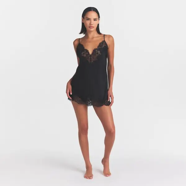 SKIMS Lace Mini Slip Dress | Black | | Silk - Onyx