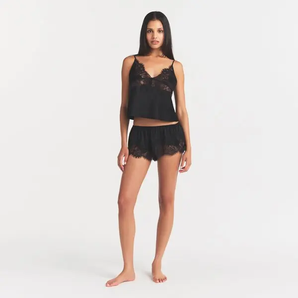SKIMS Lace Short | Black | | Silk - Onyx